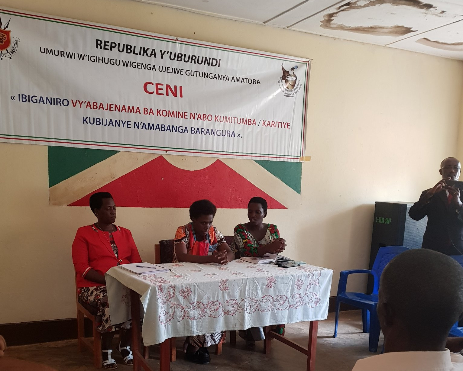 BURUNDI : LA CENI sensibilise LA COMMUNE BWERU / RUYIGI